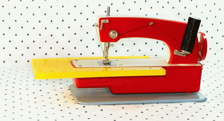 How to Use Mini Sewing Machine: Step-By-Step Tutorial ...